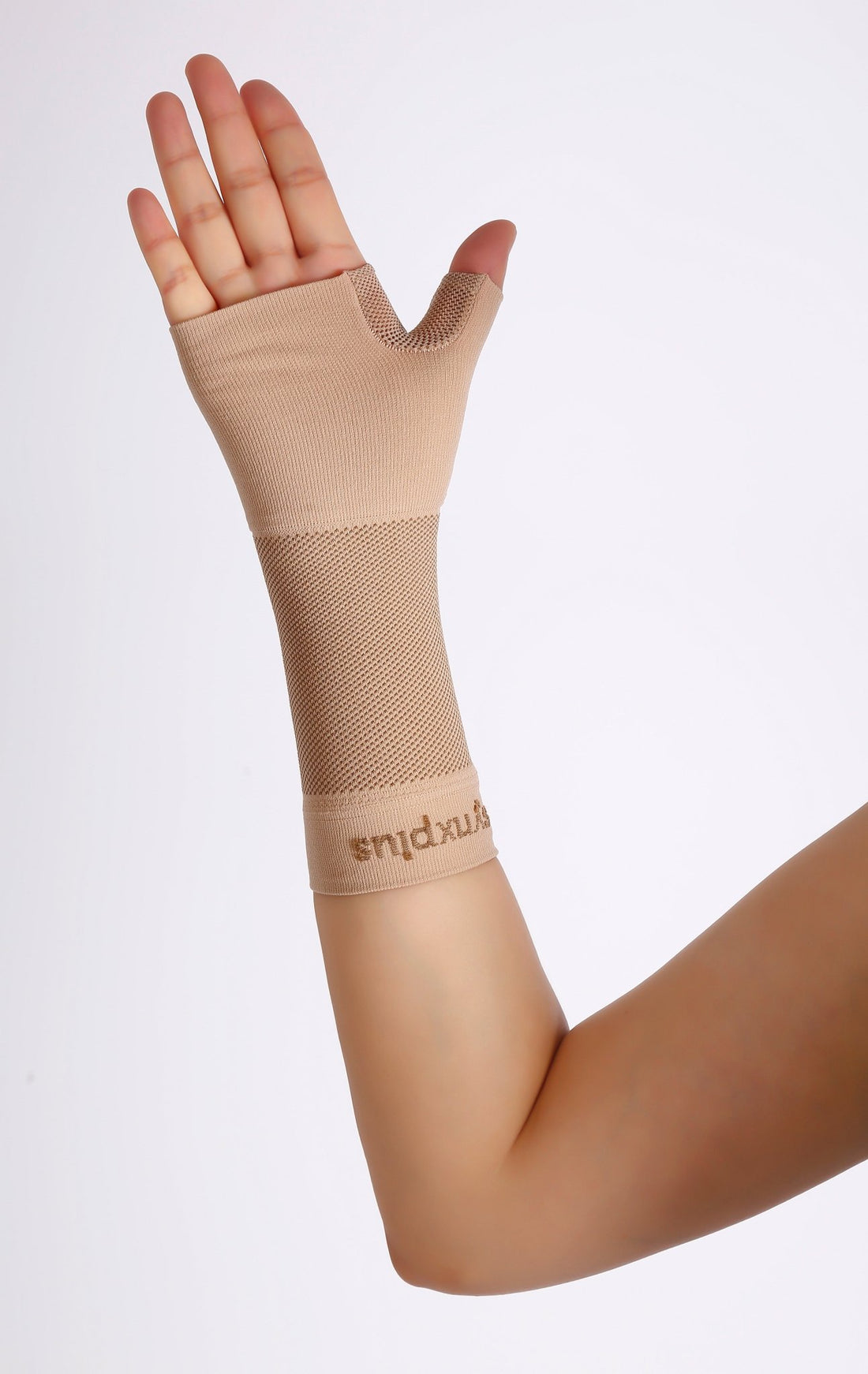 Hand & Wrist Compression Sleeves | Medical Grade Compression - SynxBody